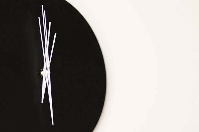 Studio Ve: Perspective Clocks – Daily Impulse